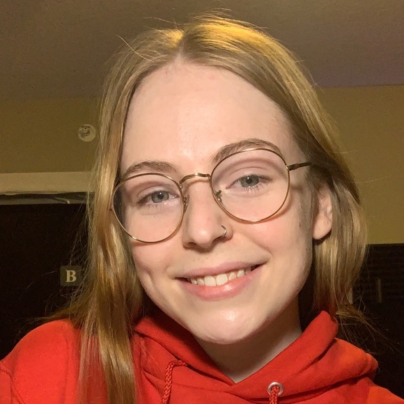 Kate's Closet (@kate_lohnes) | Poshmark